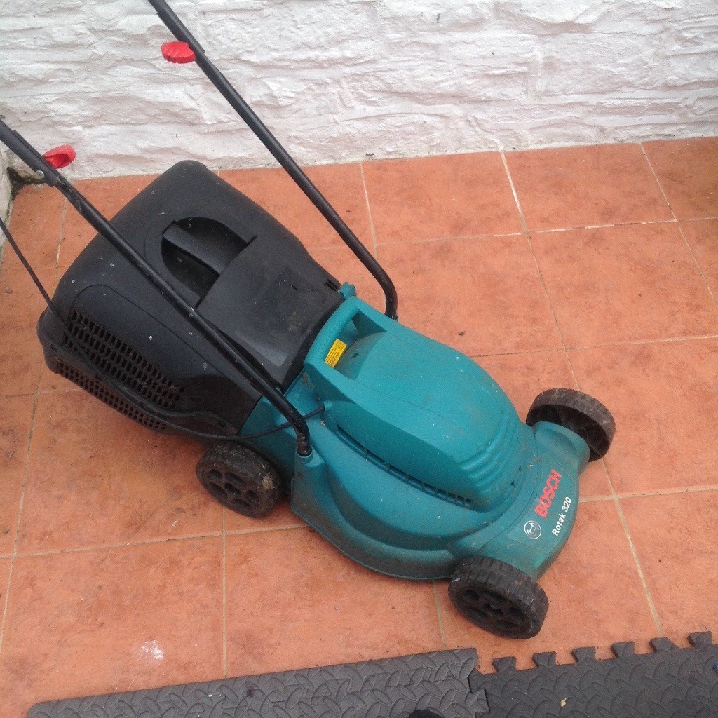 Electric lawnmower - Bosch Rotak 320 | in Caerphilly | Gumtree