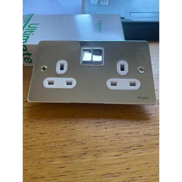 Schneider Socket for sale in UK | View 19 bargains