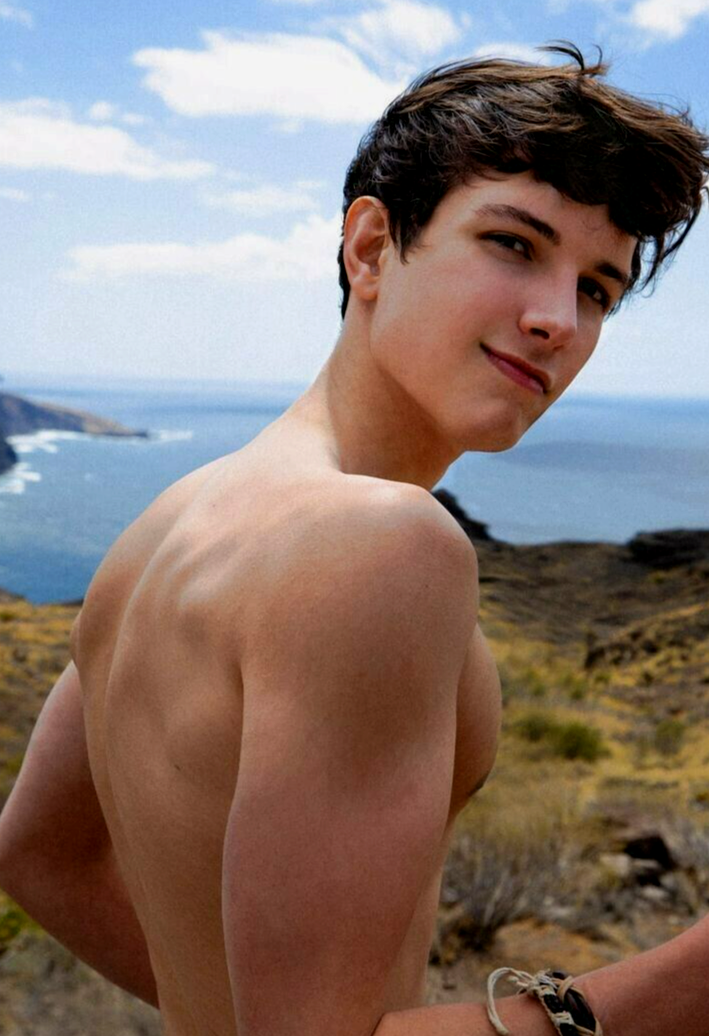 Shirtless Male Slender Swimmers Build Cute Handsome Guy Shirtless Male Slender Swimmers Build Cute Handsome Guy