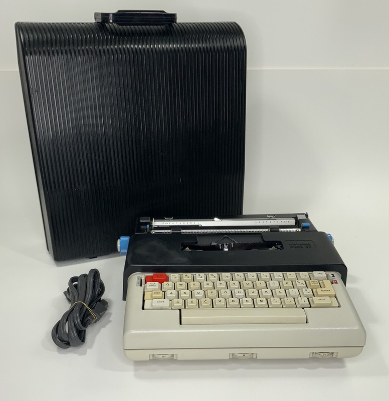 1971 Olivetti Lettera 36 on the Typewriter Database