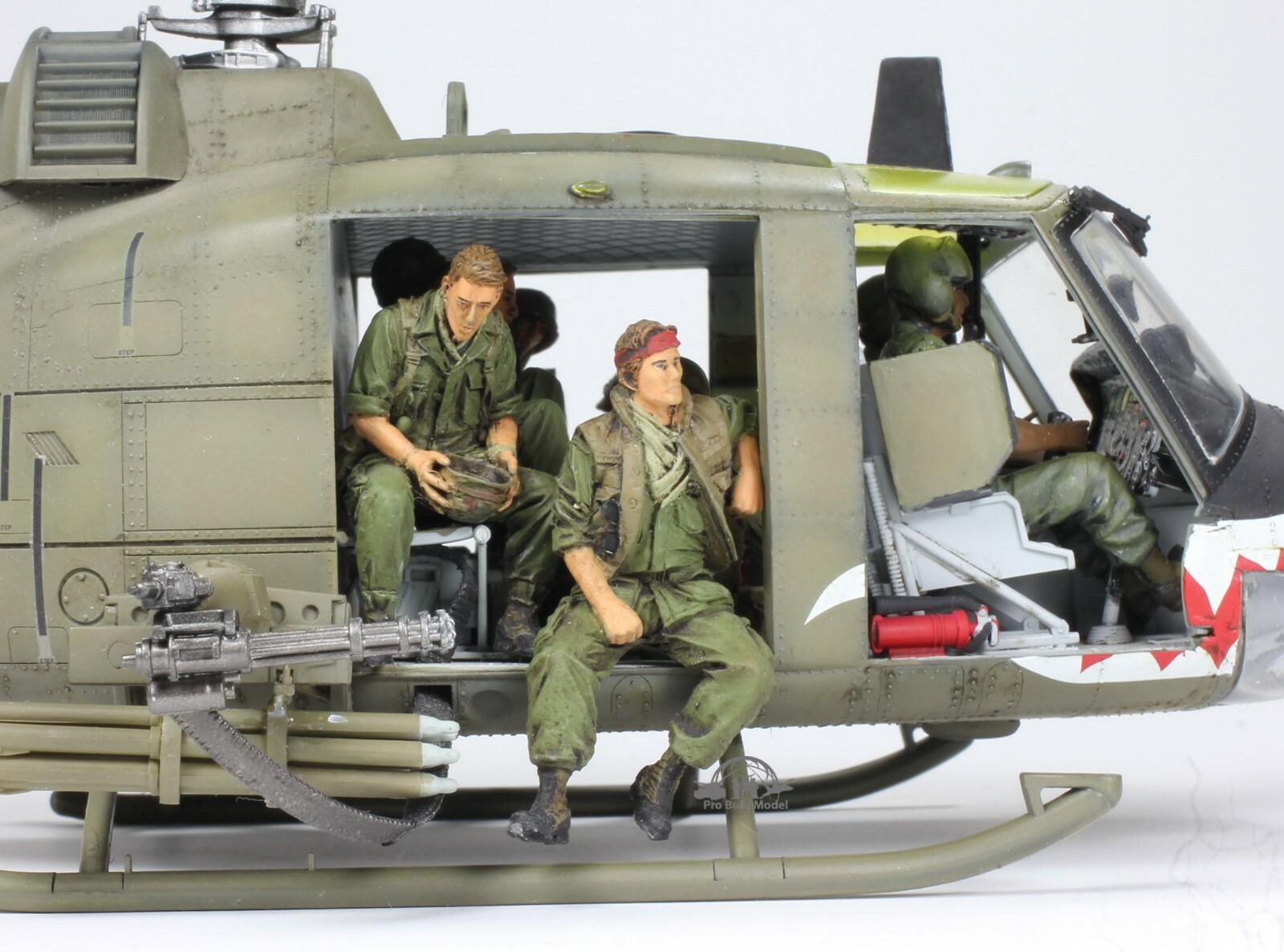 Pre-Order) UH-1 Huey US Riders (set 2, 2 figs) Vietnam war 1 Pre-Order) UH-1 Huey US Riders (set 2, 2 figs) Vietnam war 1