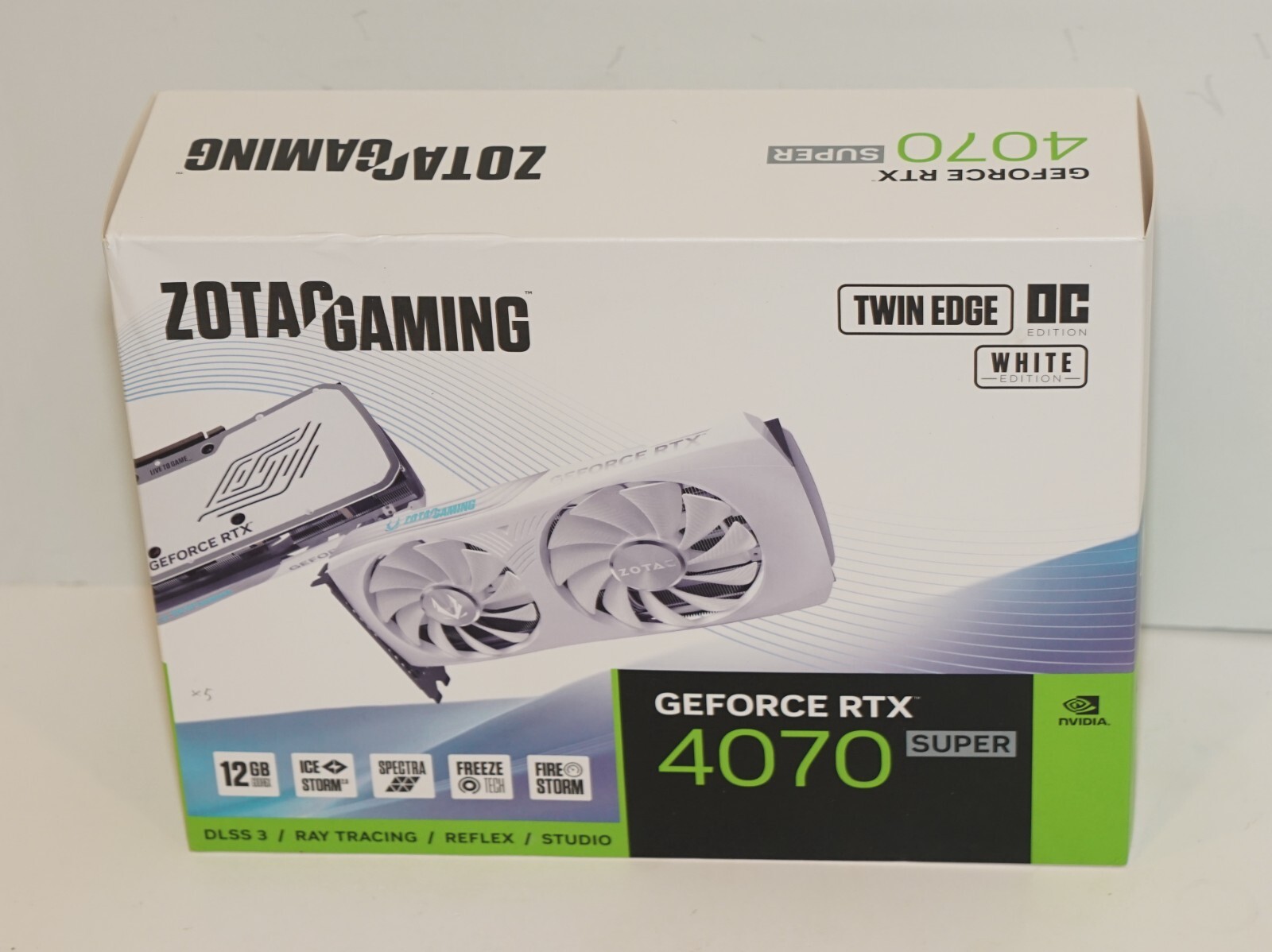 ZOTAC GAMING GEFORCE RTX 4070 SUPER TWIN EDGE OC WHITE ZOTAC GAMING GEFORCE RTX 4070 SUPER TWIN EDGE OC WHITE