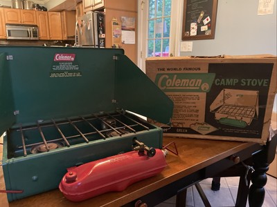Vintage Coleman Green Model 425D 2 Burner Camping Stove In Original BoxのeBay公認海外通販｜セカイモン