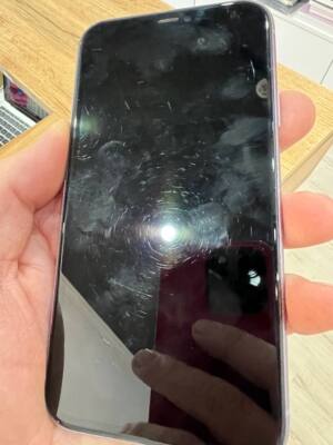 Apple iPhone 11 - 128GB - Purple (Factory Unlocked) - Good Apple iPhone 11 - 128GB - Purple (Factory Unlocked) - Good