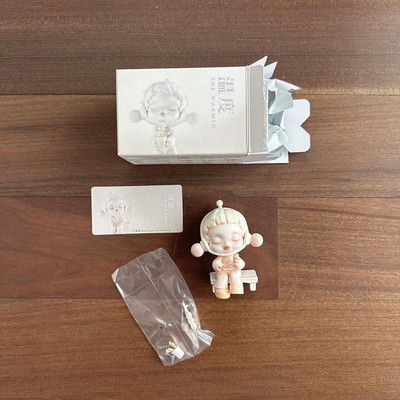 Купить popmart skullpanda x the addams family series blind box ...