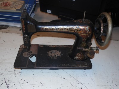 Sewing Machines - Singer Sewing Machine Model 27