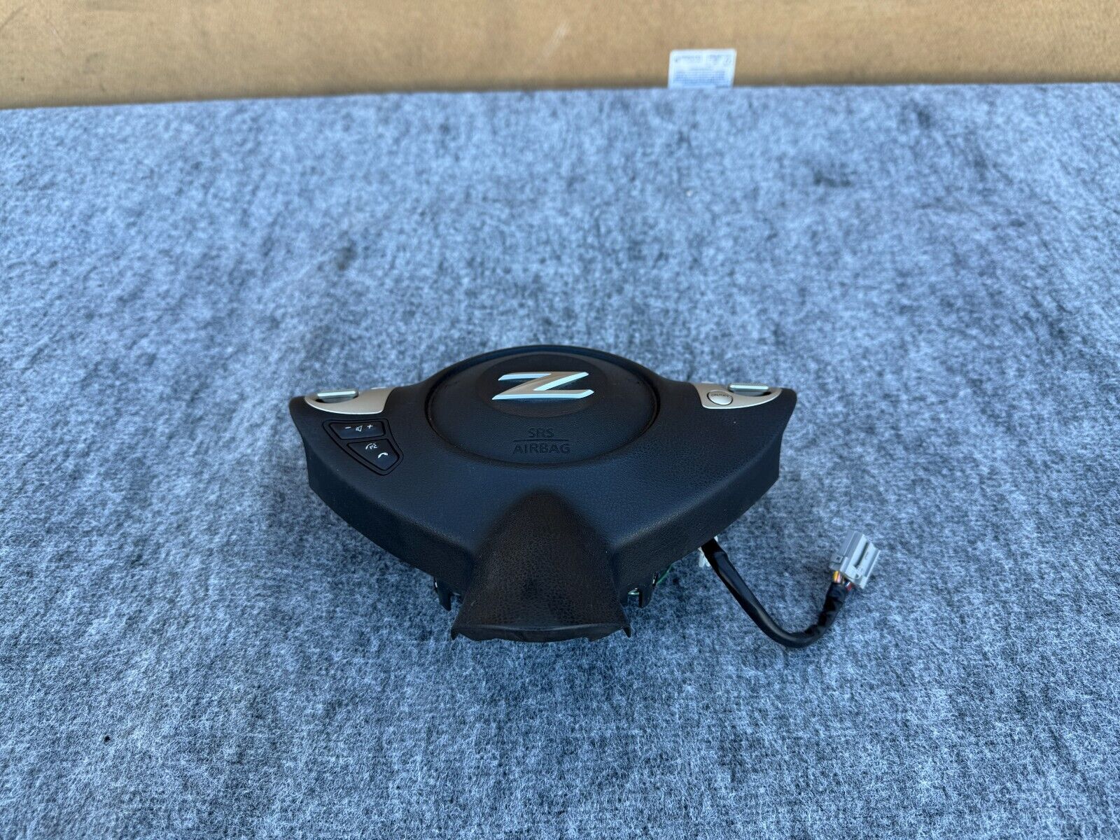 2009-2021 Nissan 370Z OEM Left Driver Wheel Switch Assembly 2009-2021 Nissan 370Z OEM Left Driver Wheel Switch Assembly