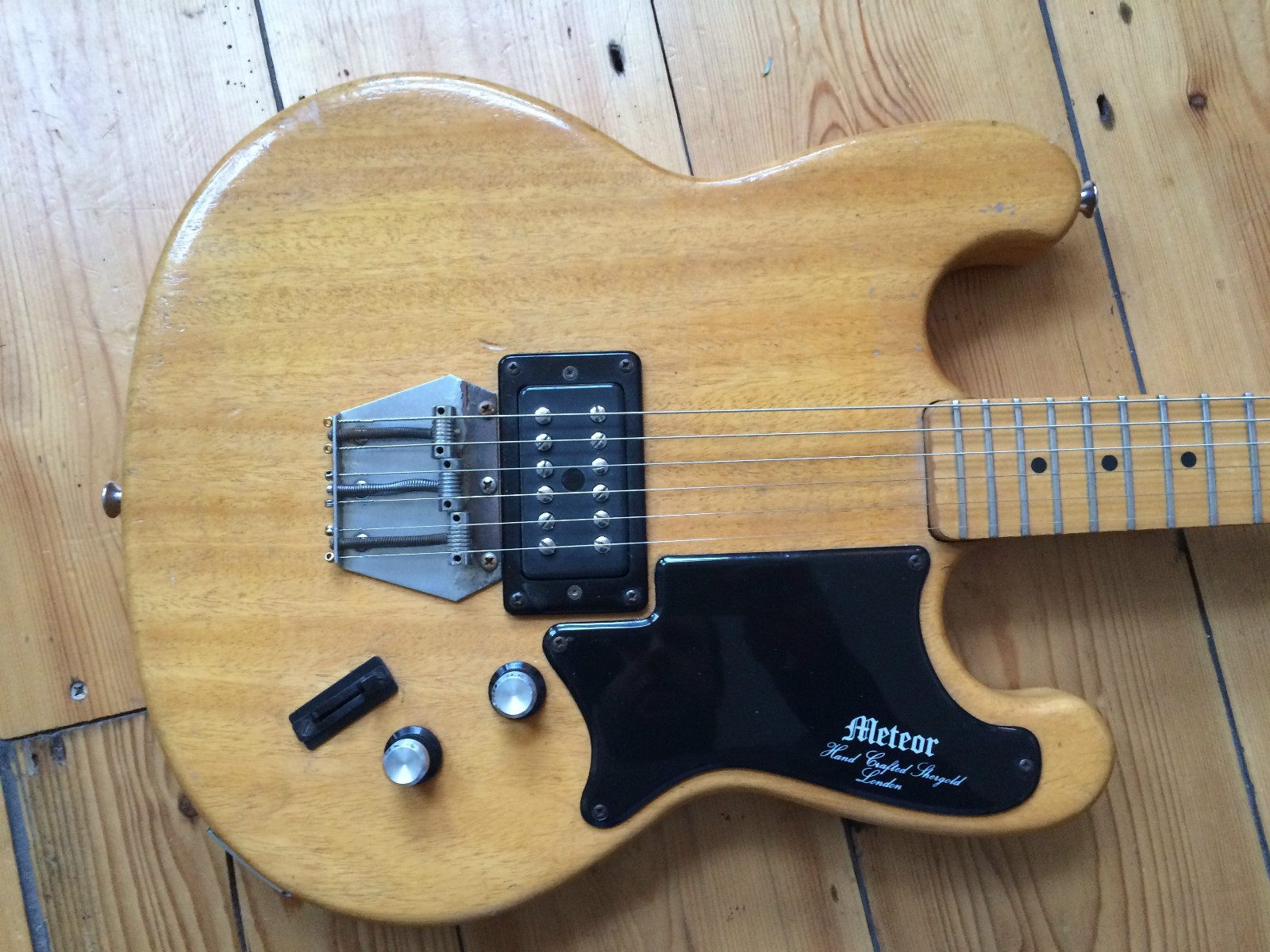 Shergold Meteor: Ugly or Beautiful... or neither? - Guitar Discussions ...