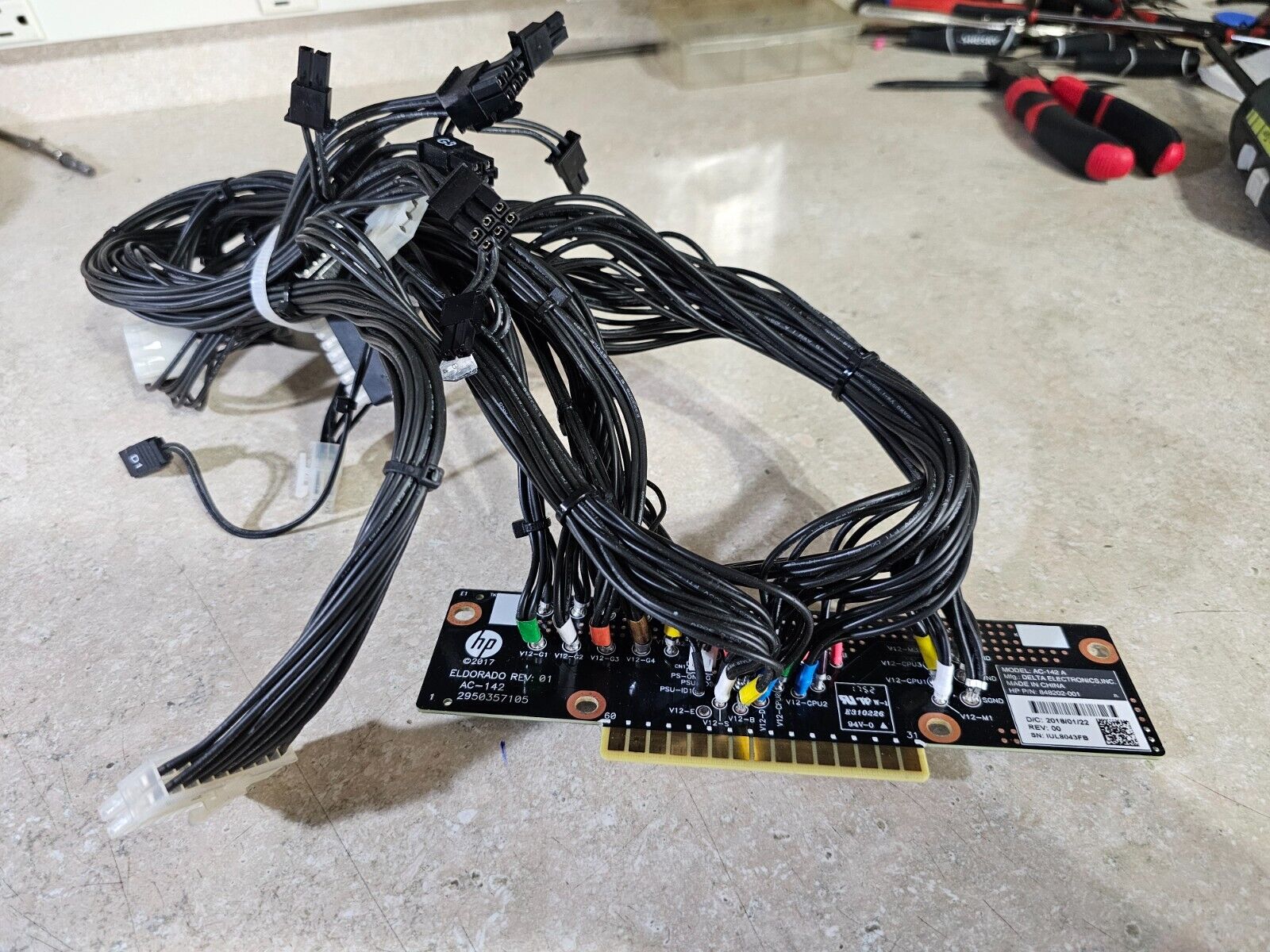HP Z8 G4 Workstation Power Distribution Cable 848202-001 HP Z8 G4 Workstation Power Distribution Cable 848202-001