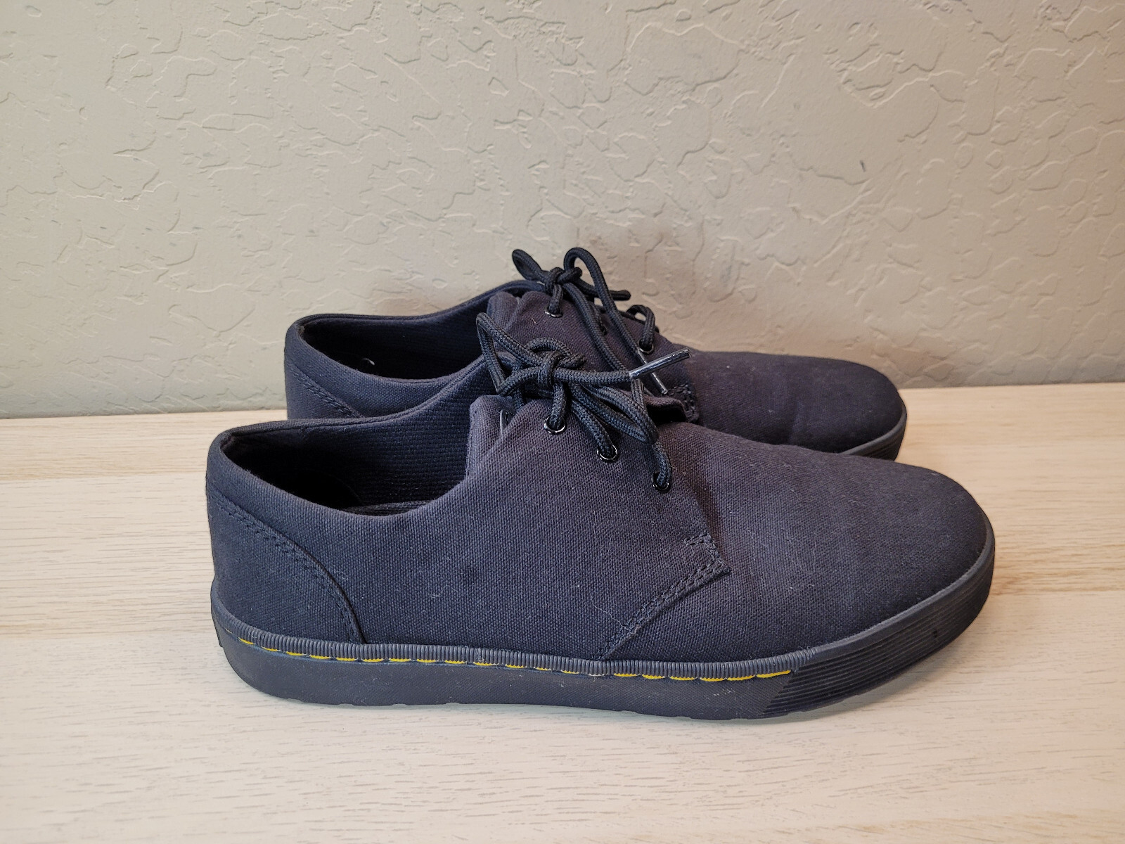 Dr. Martens Men's 8 Womens 9 Sneakers Shoes Black Cairo Lo Dr. Martens Men's 8 Womens 9 Sneakers Shoes Black Cairo Lo