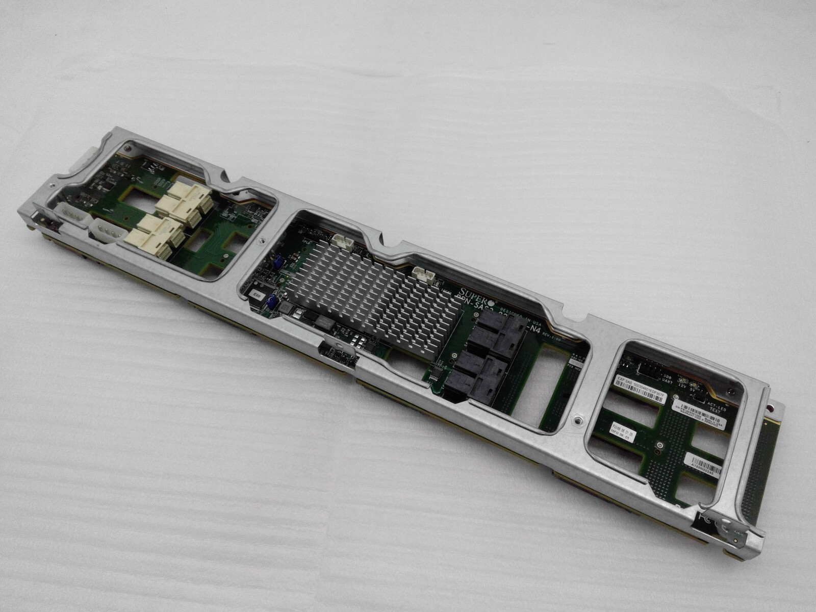 Supermicro 2U 4xNVMe SAS/SATA 12 Bay Expander Backplane P/N: BPN-SAS3 ...