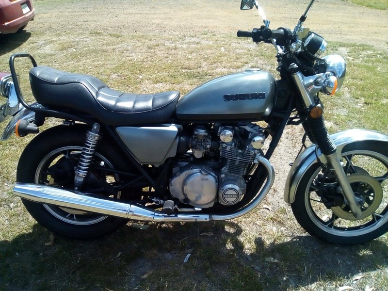 Suzuki gs550L $3000