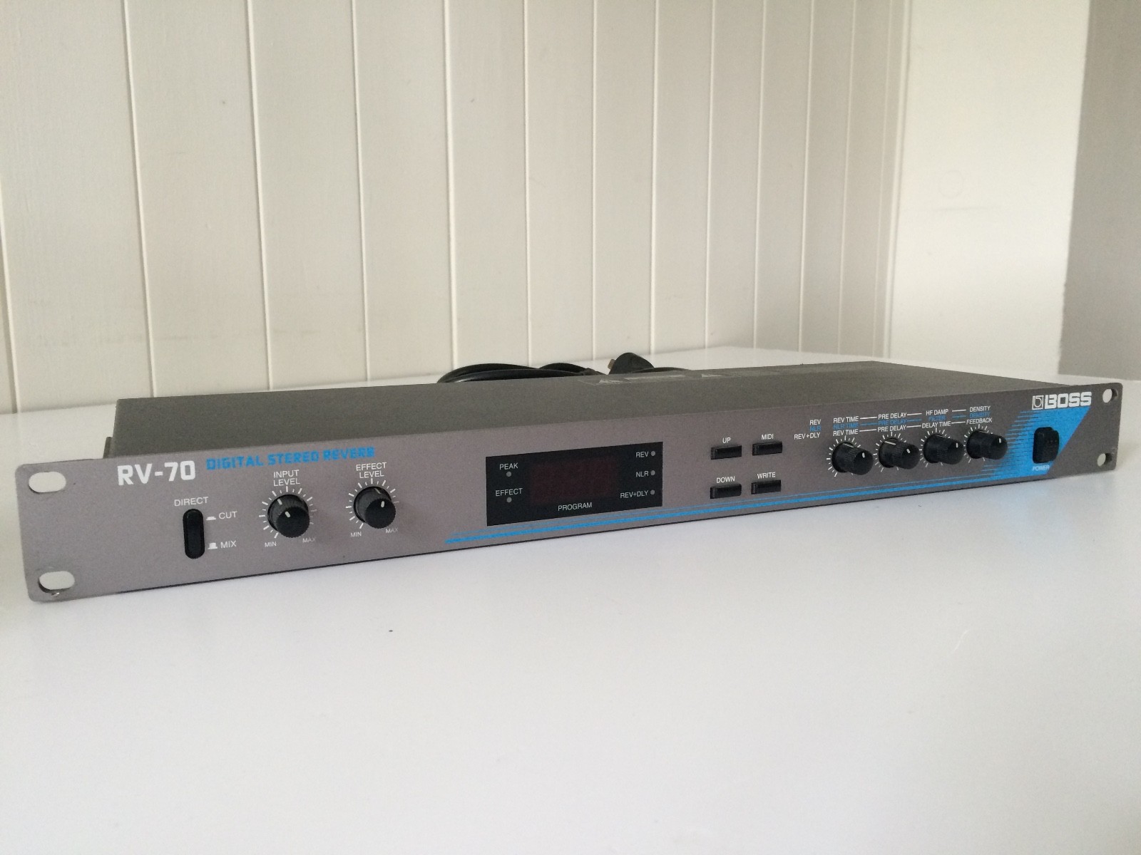 Boss RV-70, Digital Stereo Midi Reverb, 19 Vintage Rack - Pro Audio Equipment