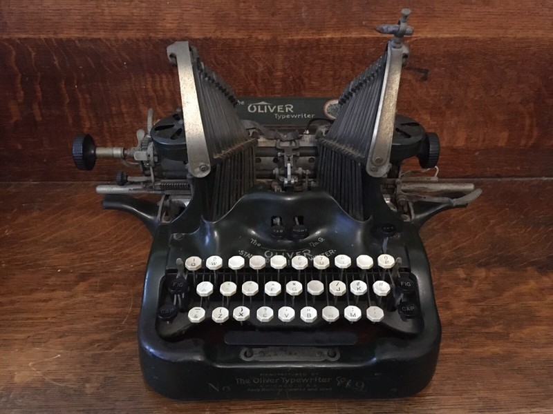 1916 Oliver 9 on the Typewriter Database