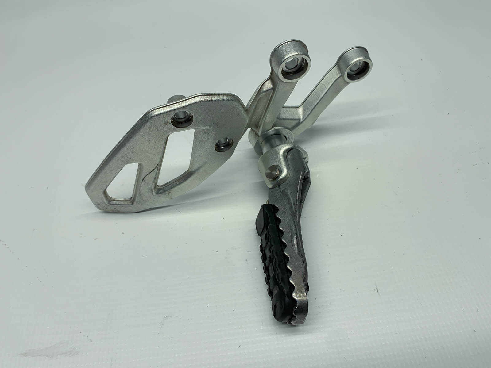 BMW S1000XR Rechts Fußrastenanlage Right Riders footrest BMW S1000XR Rechts Fußrastenanlage Right Riders footrest
