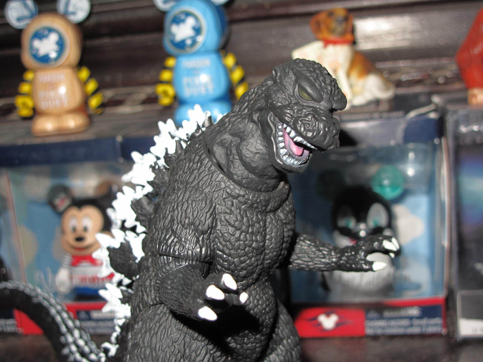 BUYER BE AWARE: The Ultimate Godzilla Bootleg Article - Page 8 - Toho ...