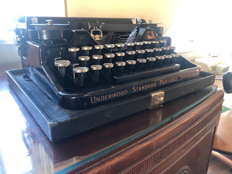 1942 Underwood S on the Typewriter Database