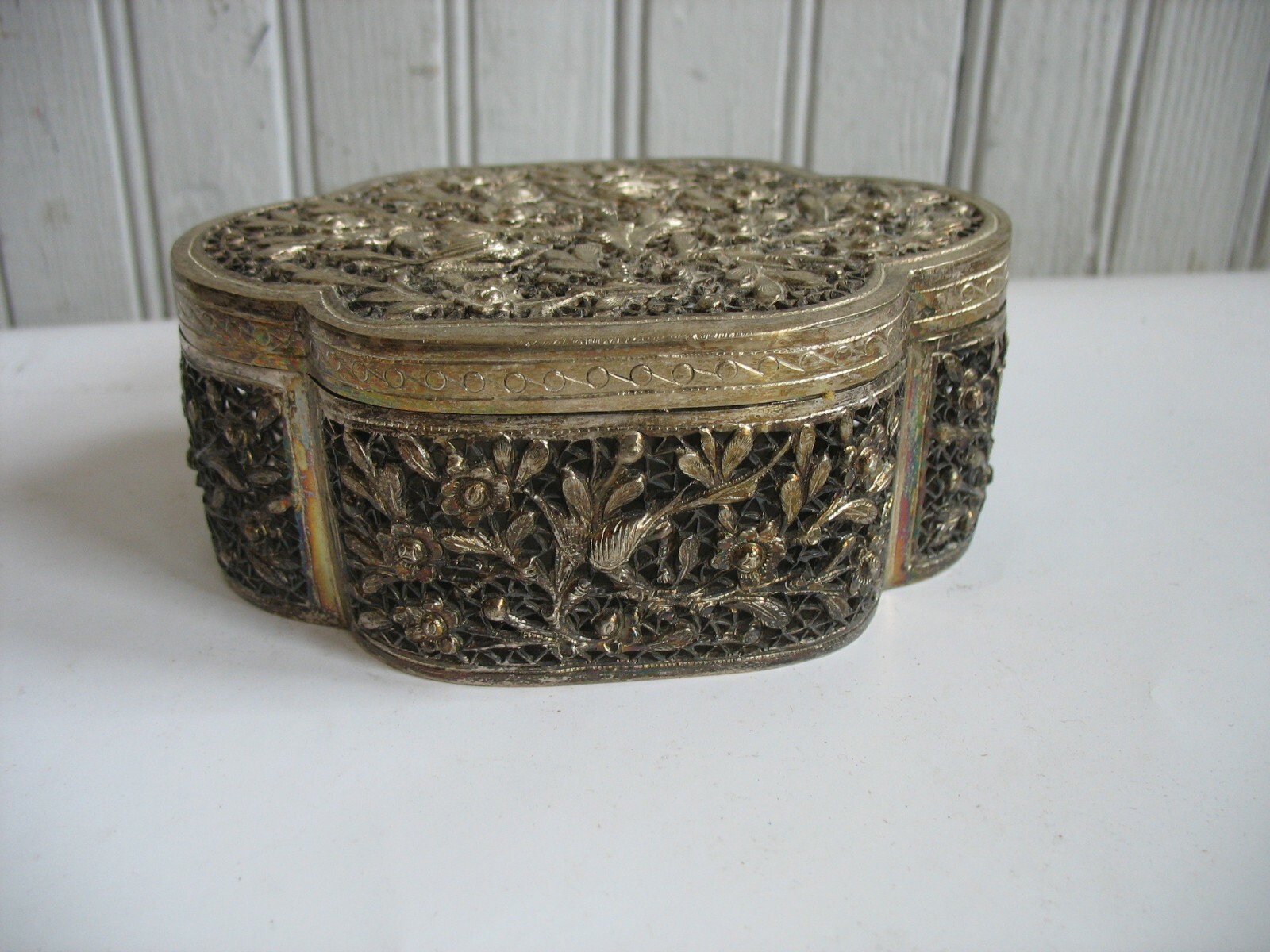 Antique Chinese Hammered Silver Jewelry Box Bird Flower Art Antique Chinese Hammered Silver Jewelry Box Bird Flower Art