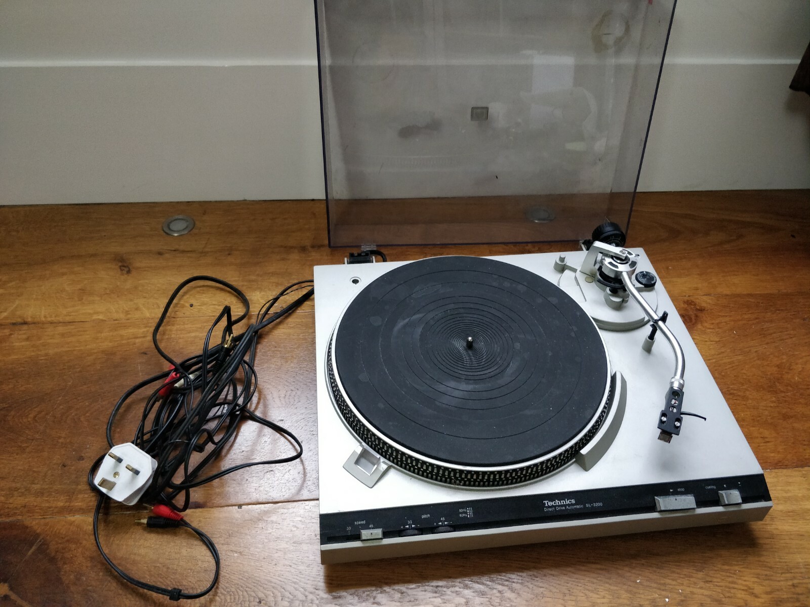 TECHNICS SL-3200 Direct-Drive Semi-Automatic Turntable System (1978 ...