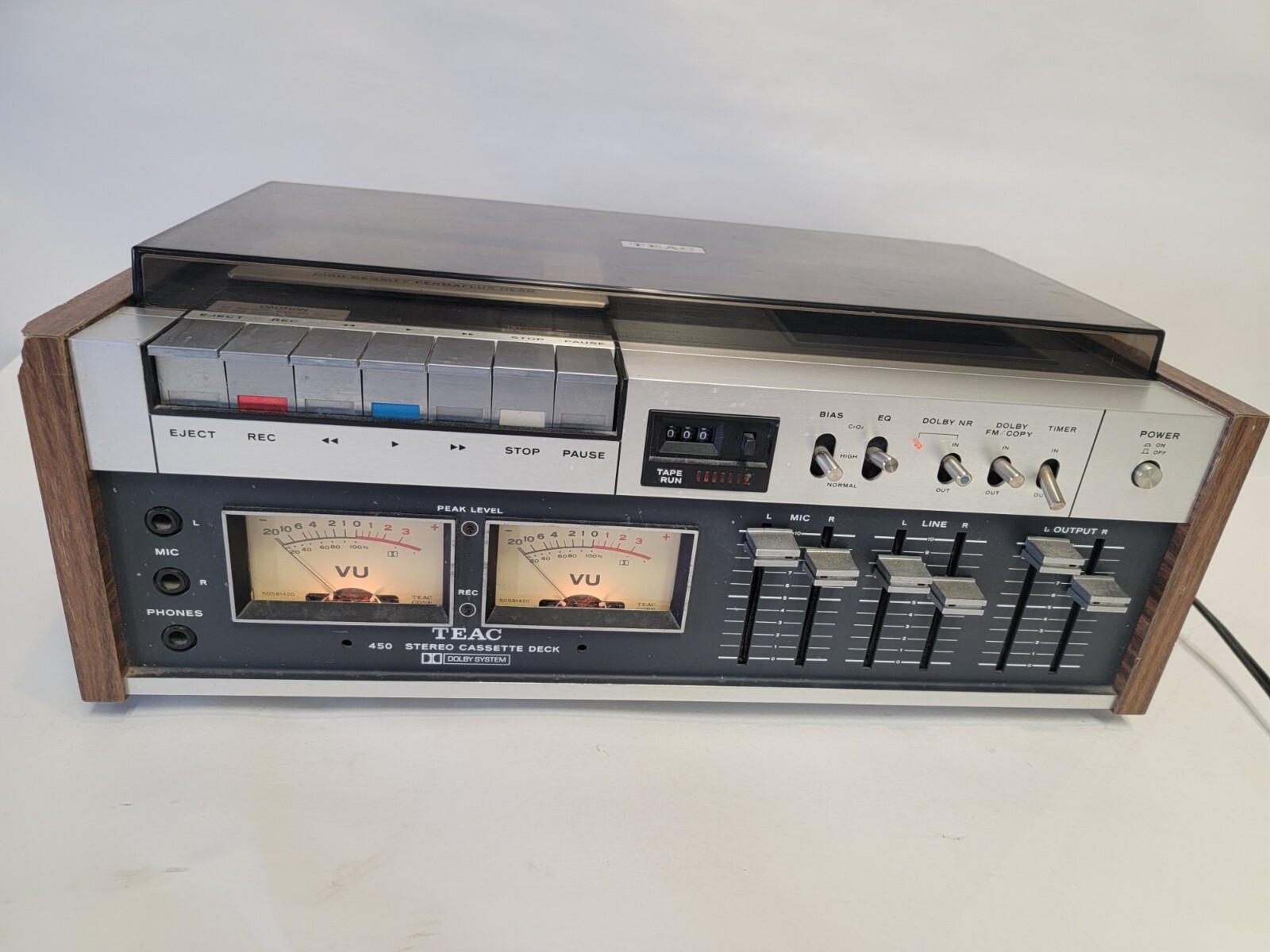 Teac 450 Stereo Cassette Tape Deck, Turns On,