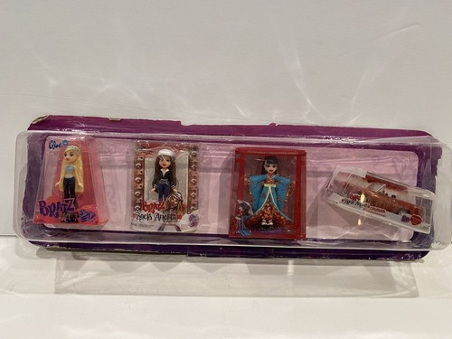 Купить Mini Bratz Flashback Minis Bratz World Collectors Edition Read ...