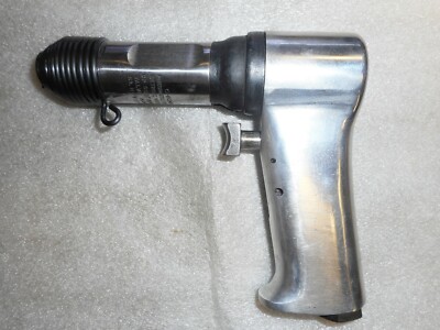 Riveters - Chicago Pneumatic Rivet Gun