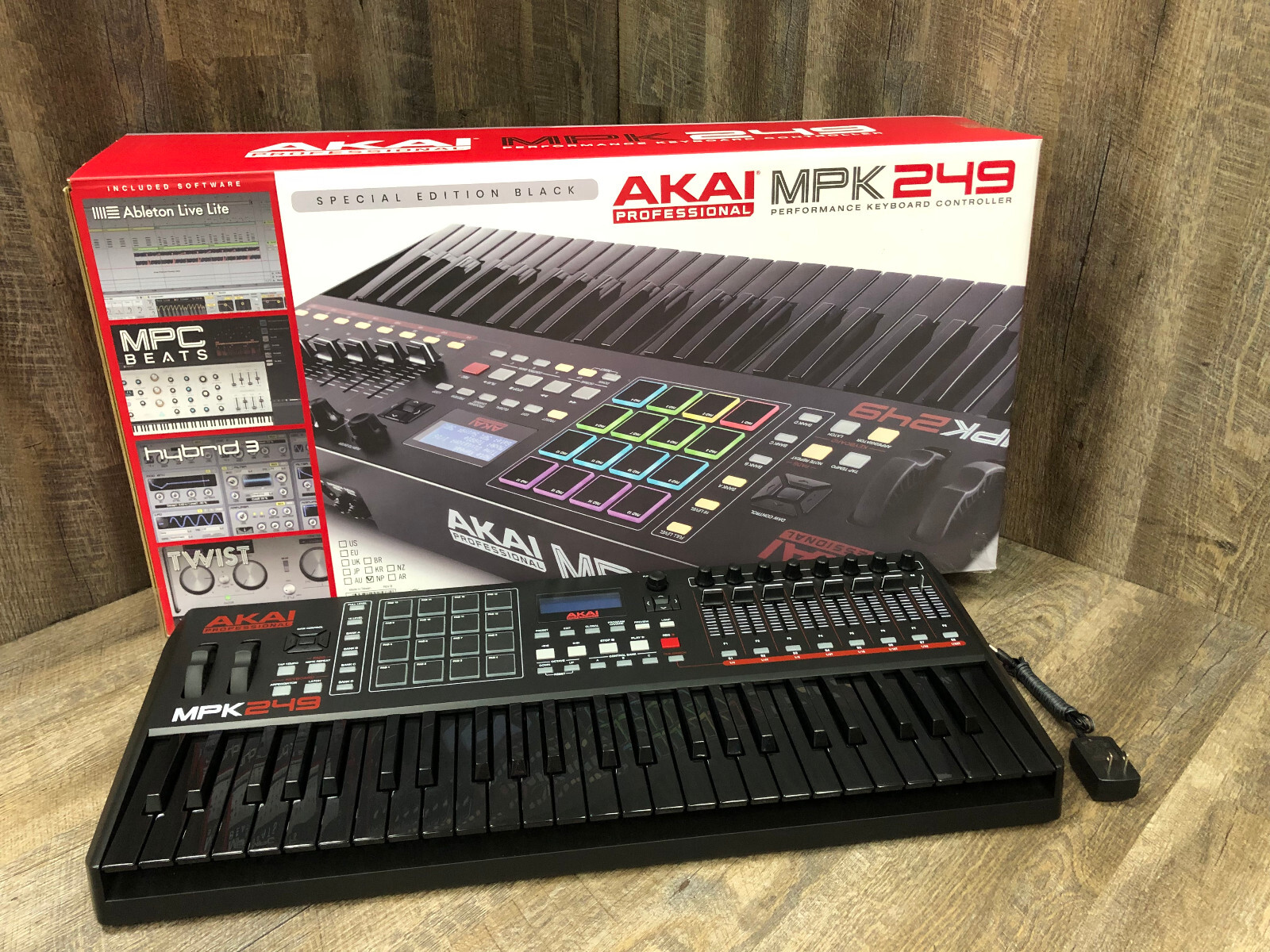 Akai Professional MPK249 49 Key MIDI Keyboard Controller Akai Professional MPK249 49 Key MIDI Keyboard Controller