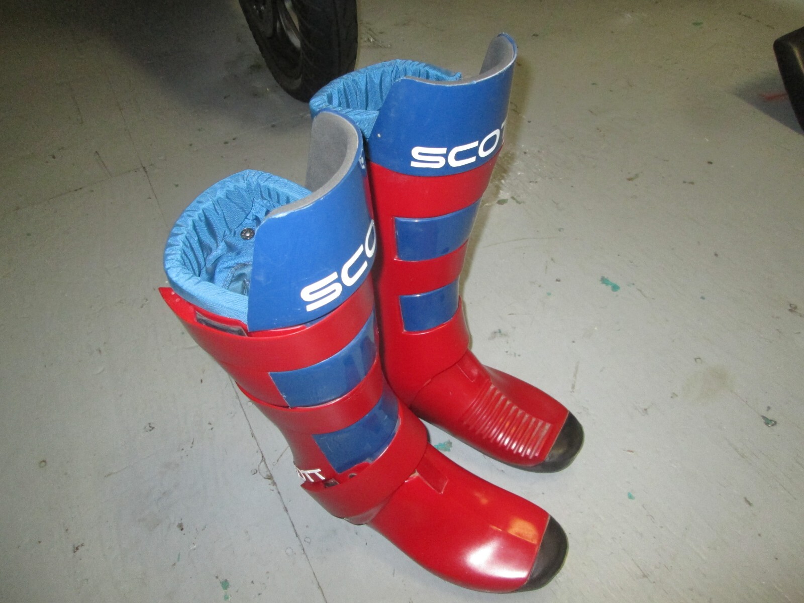 VINTAGE NOS SCOTT MEDIUM SIZE 7 MOTOCROSS BOOTS WITH NOS VINTAGE NOS SCOTT MEDIUM SIZE 7 MOTOCROSS BOOTS WITH NOS
