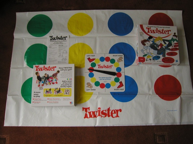 Twister (1966) – Board Game Guys