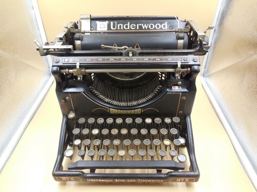 Underwood typewriter photos of Underwood 5 by year then serial number ...