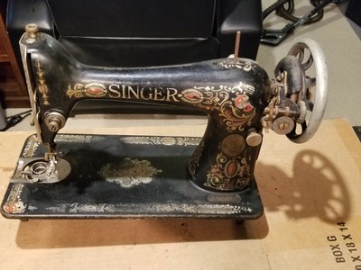 Sewing Machines - Singer Model 15 Sewing Machine