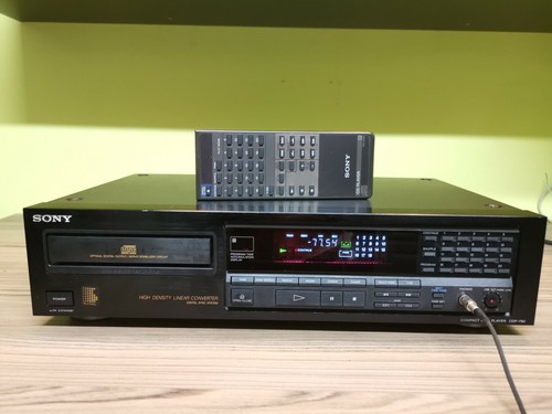 Sony CDP-790 CD player + Remote Control - Hi Fi Equipment