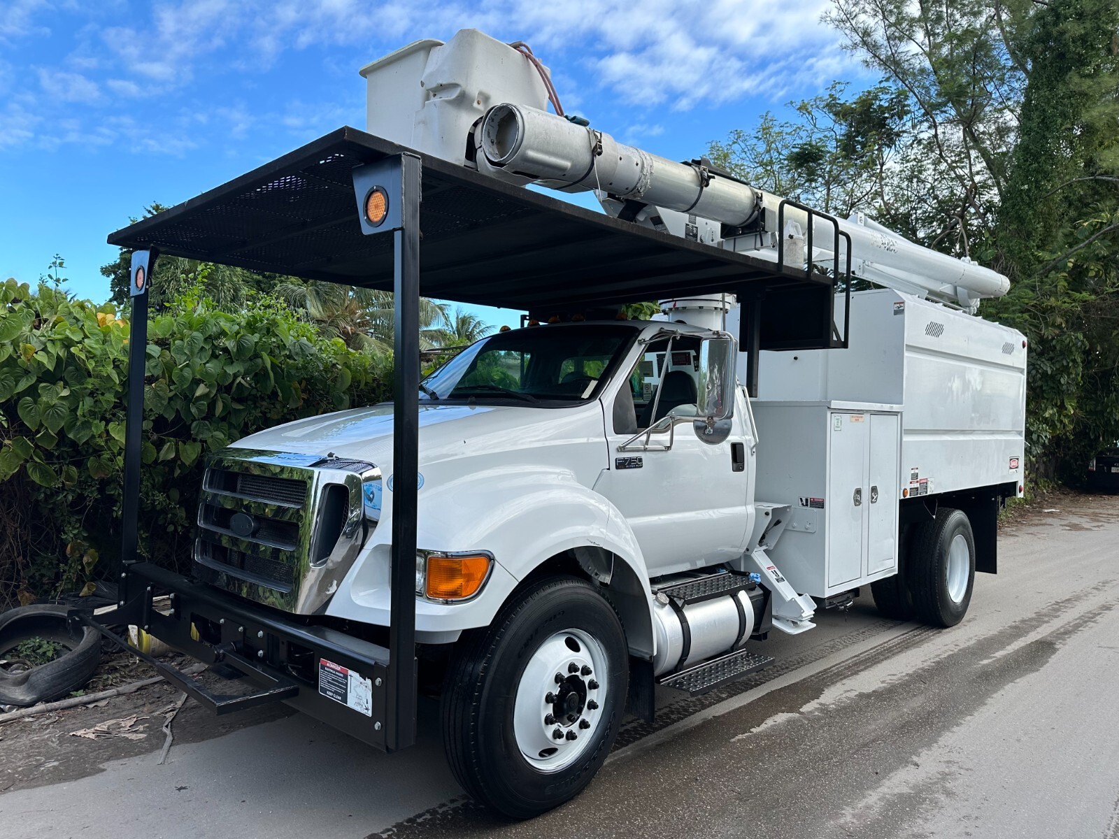 2013 Ford F-750 Altec Lr756 Bucket chipper Dump truck - Used Ford F-750 for sale in Miami ...