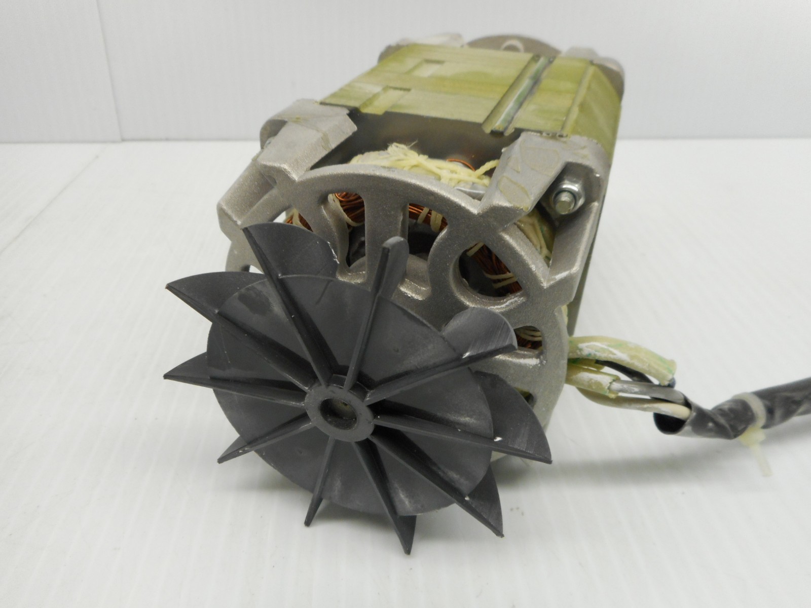 120V 6.5A Primary Shredder Motor from Staples Shredder