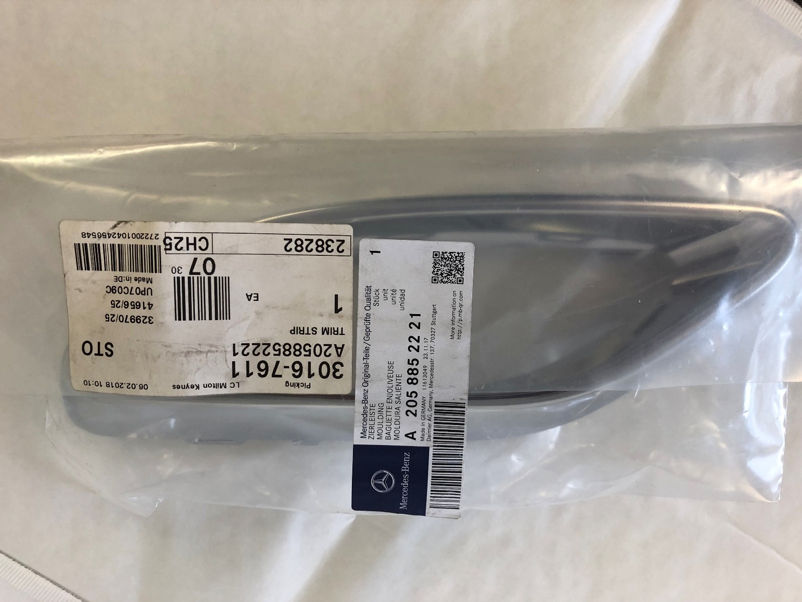 Genuine Mercedes-Benz W205 C-Class W213 E-Class LH Exhaust Trim ...