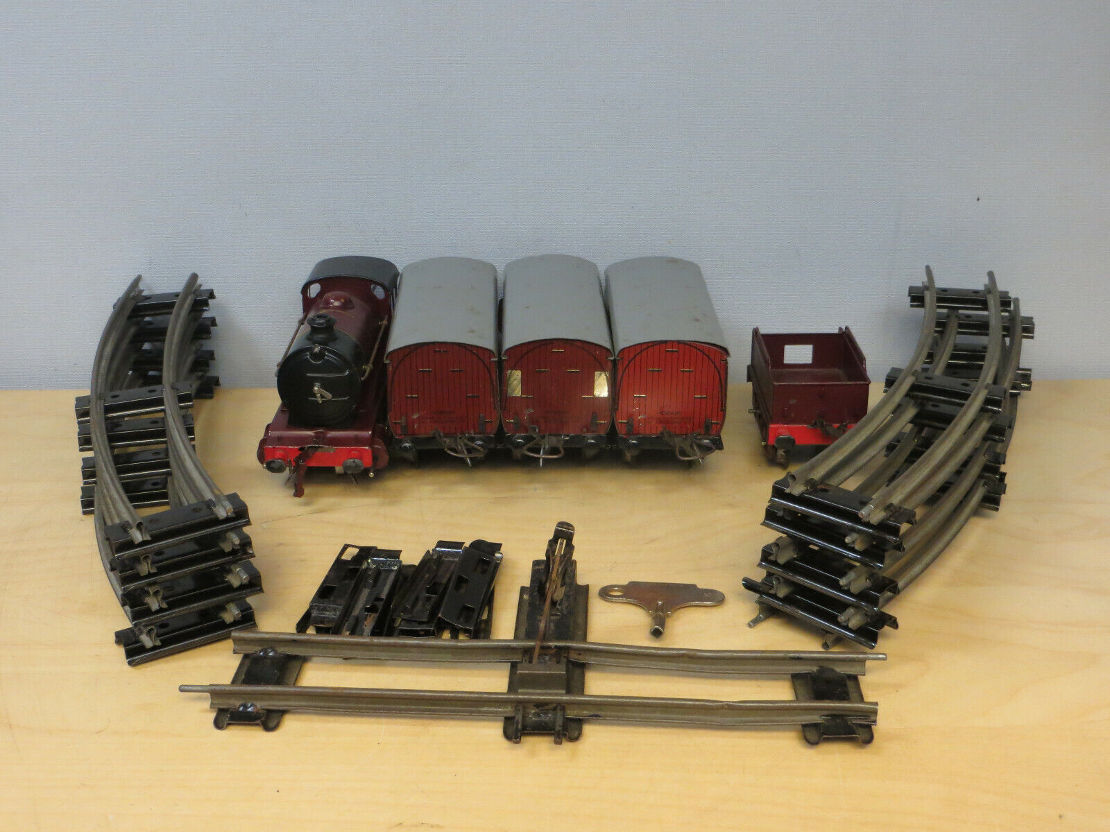 Vintage Hornby Series Clockwork O gauge No. 501 Passenger Vintage Hornby Series Clockwork O gauge No. 501 Passenger