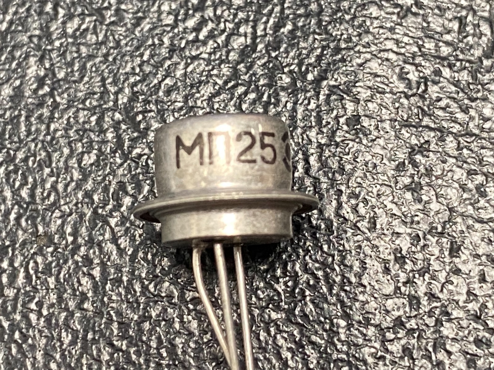 LOT OF 2 MP25 МП25 USSR GERMANIUM PNP TRANSISTOR 0.15 W 0.3 AのeBay公認海外通販｜セカイモン