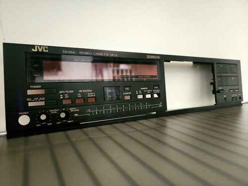JVC TD-V66 Cassette Deck Front Face
