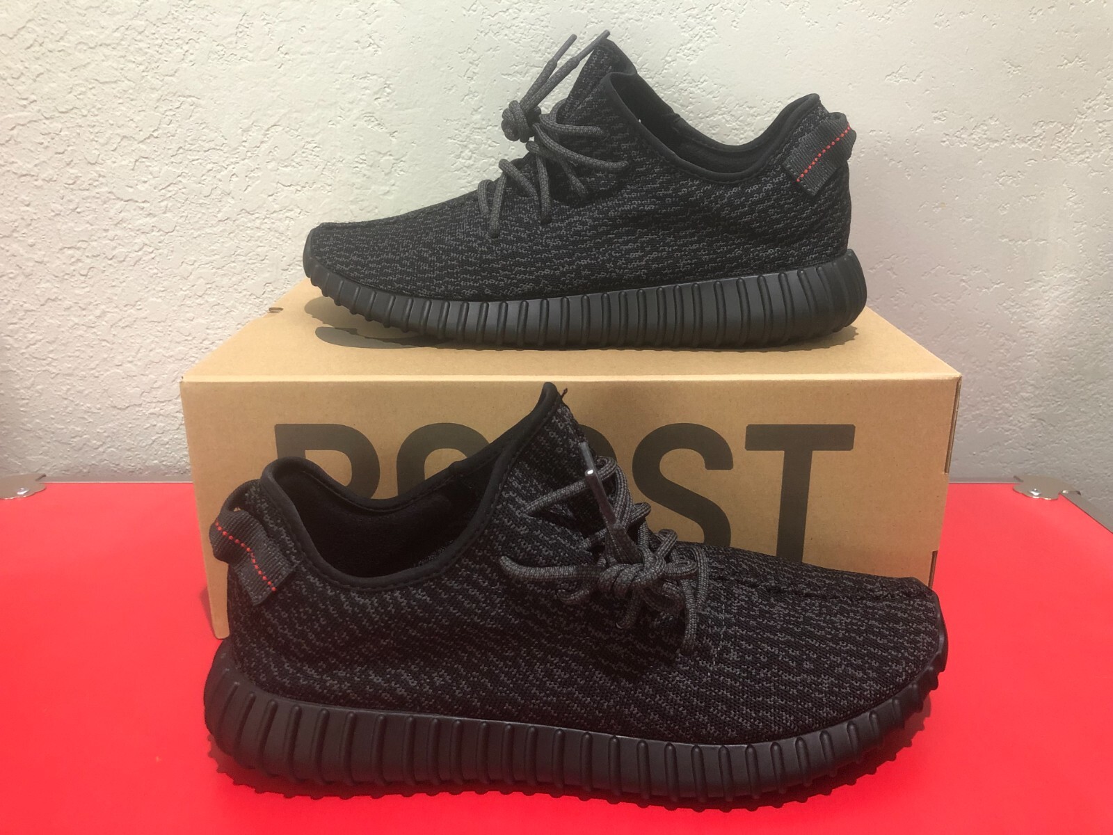 adidas Yeezy Boost 350 Pirate Black (2023) US 14.5M 100 adidas Yeezy Boost 350 Pirate Black (2023) US 14.5M 100