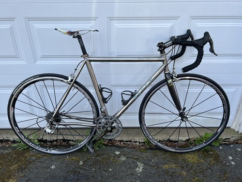 Axiom Bicycle | Bicycle