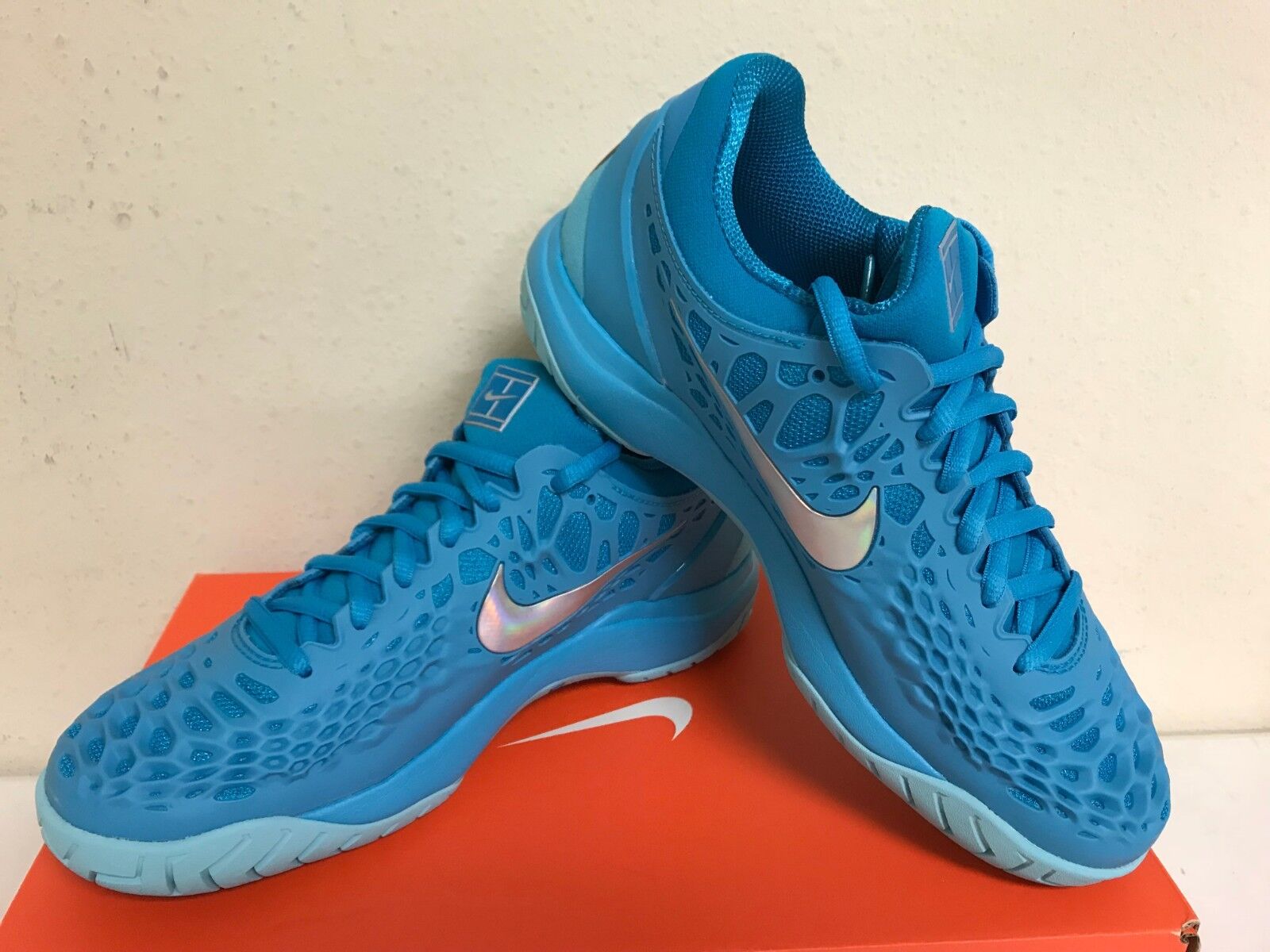 Nike Women's Zoom Cage 3 Tennis Shoe Style #918199 403 | eBay Nike Women's Zoom Cage 3 Tennis Shoe Style #918199 403 | eBay