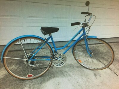 Vintage Bicycles - Womans Bicycle - Nelo's Cycles