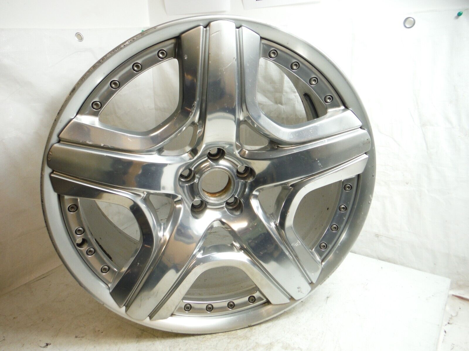 OEM Bentley Continental Flying Spur GT Wheel Rim 3W0 601 025 OEM Bentley Continental Flying Spur GT Wheel Rim 3W0 601 025