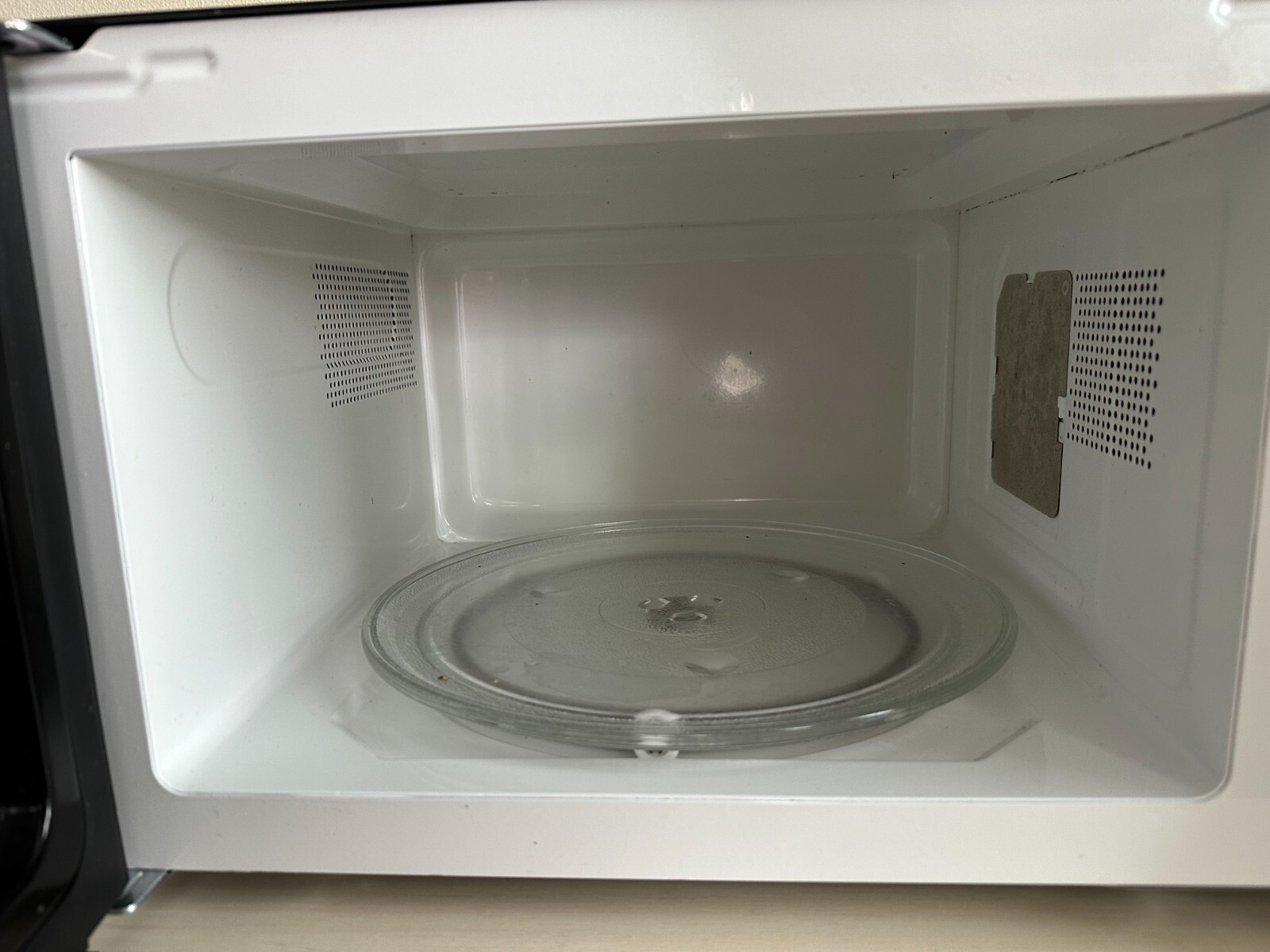 Hamilton Beach 1.1 cu ft 1000W Digital Microwave