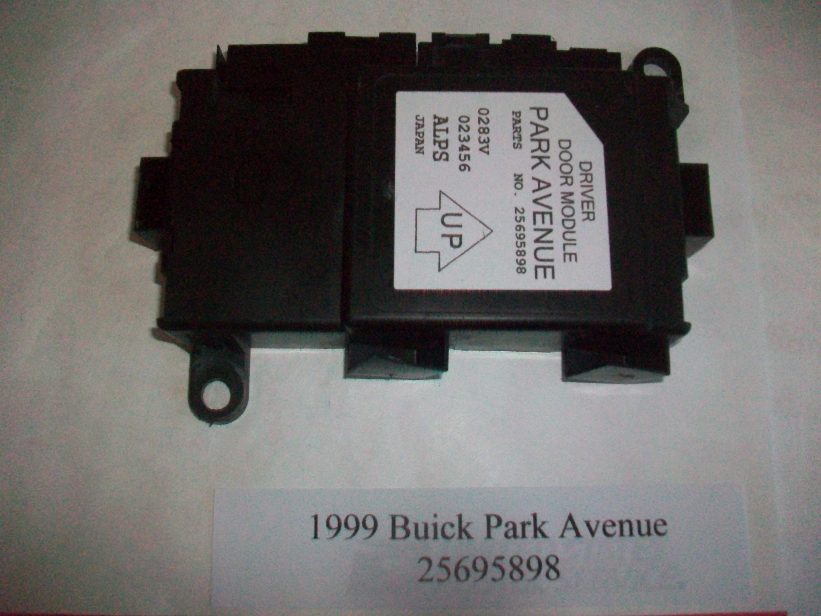 25695898 DEALER BUYOUT 1999 Buick Park Avenue Left Front 25695898 DEALER BUYOUT 1999 Buick Park Avenue Left Front