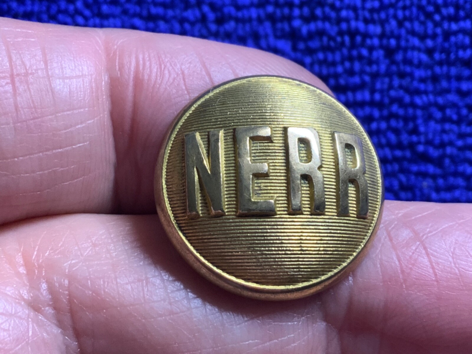 NERR ~ NEW ENGLAND RAILROAD 22.5mm GILT CONDUCTOR COAT BUTTON 1895 SMC ...