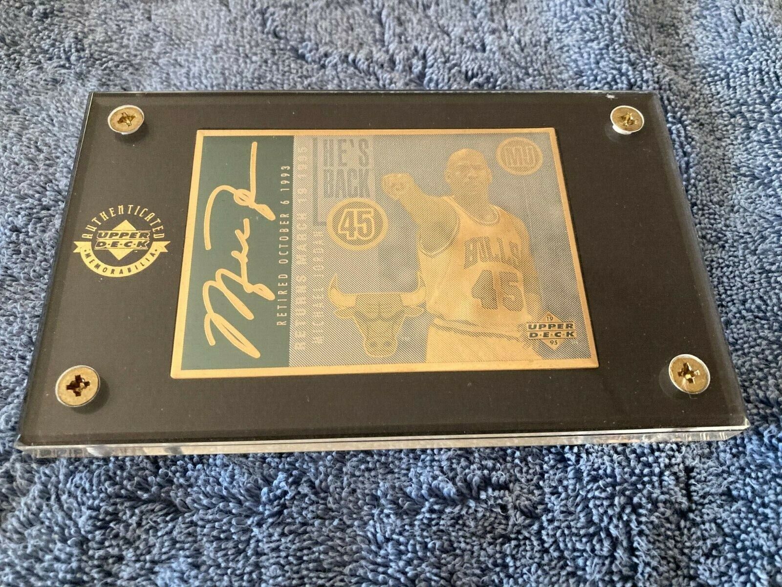 MICHAEL JORDAN UPPER DECK 24K Gold / Nickel-Silver CARD MICHAEL JORDAN UPPER DECK 24K Gold / Nickel-Silver CARD