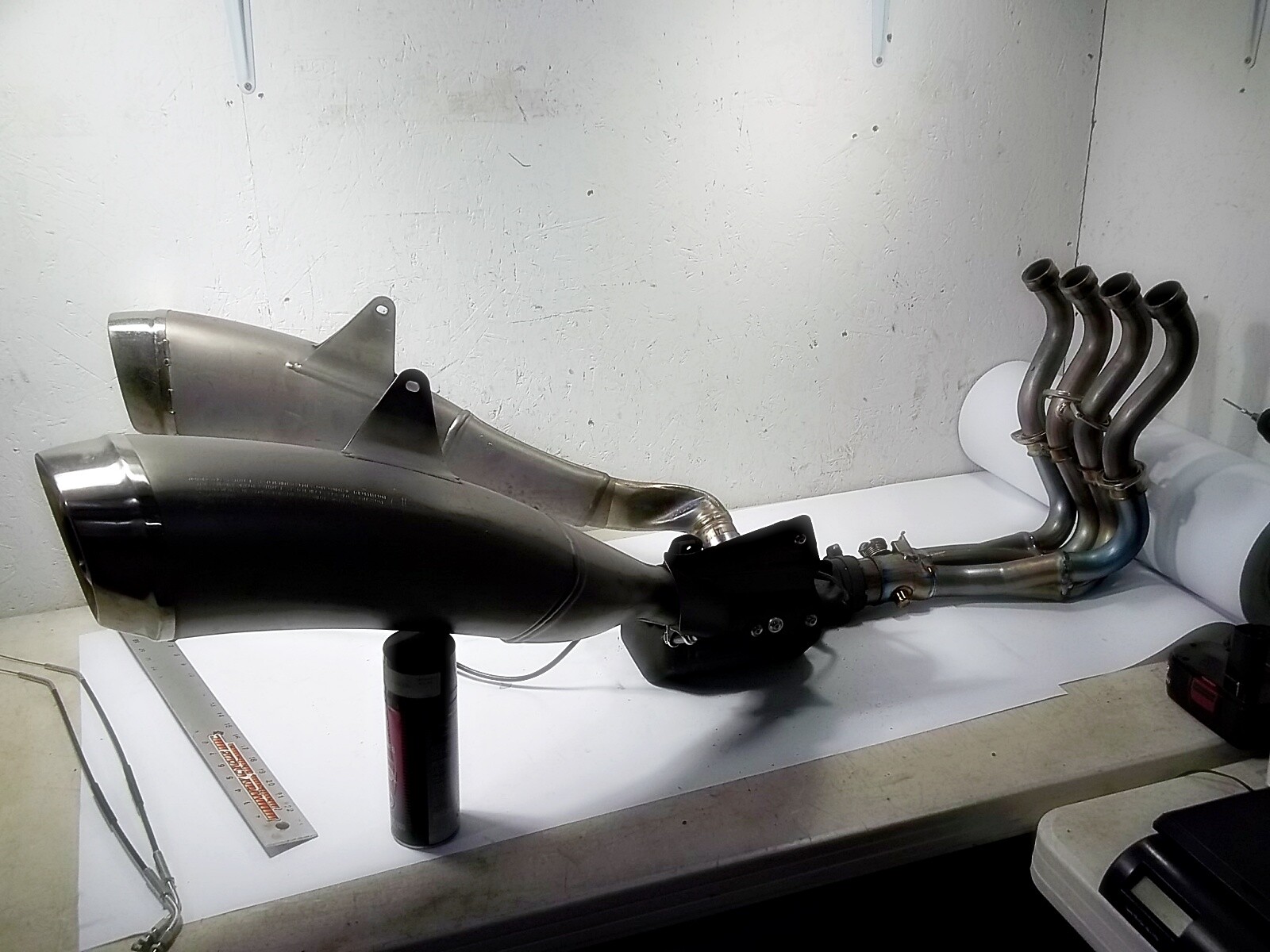 SUZUKI 11 GSX-R1000 OEM EXHAUST SYSTEM 14100-47H00 GSXR1000 SUZUKI 11 GSX-R1000 OEM EXHAUST SYSTEM 14100-47H00 GSXR1000