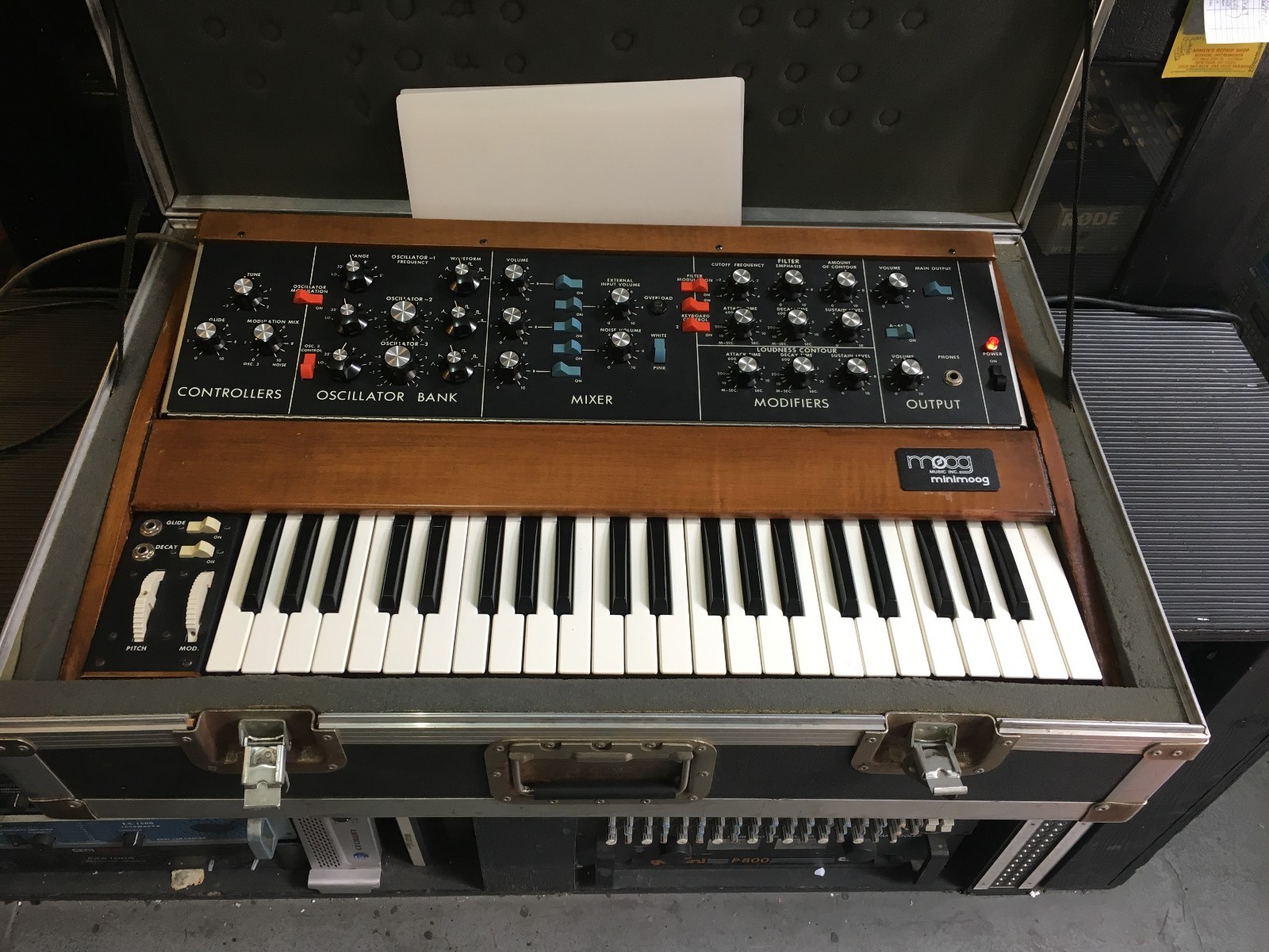 Moog Minimoog Model D Osc Analog Synth W Case Midi Original Vintage