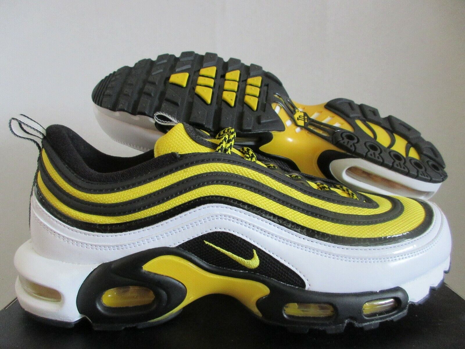 NIKE AIR MAX PLUS / 97 AIR MAX 97 NIKE AIR MAX PLUS / 97 AIR MAX 97